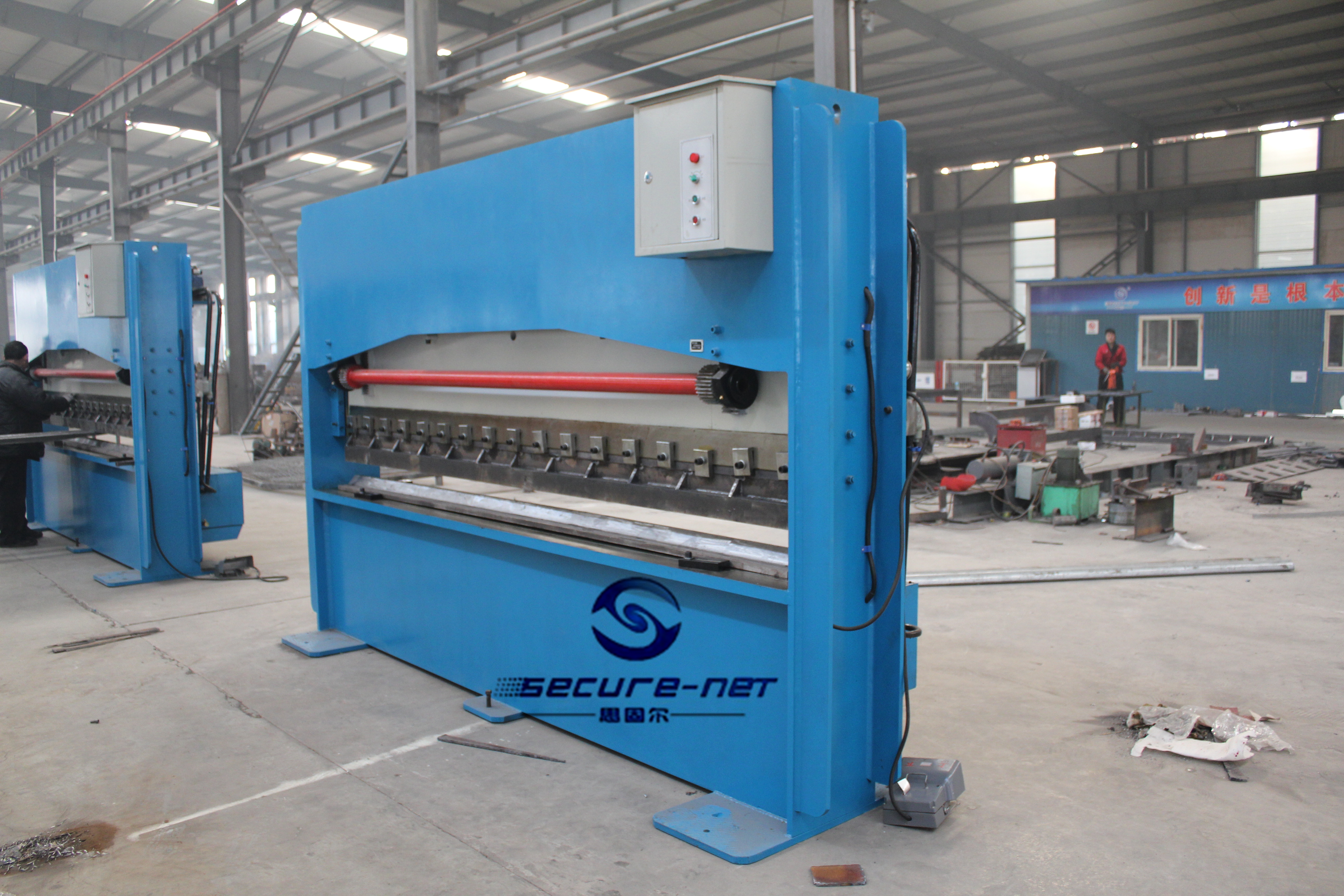 3D welded wire mesh fence production line - Hebei Secure-Nett Fence ...